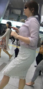 大きな乳房OL が半額 | Xcolle