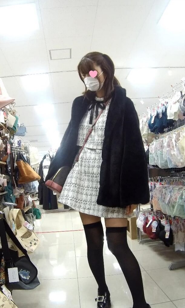 またまた撮られまくられた可愛いニーソックスJD編 禁断の逆さ撮りシーズン5 vol.19 が半額 | Xcolle