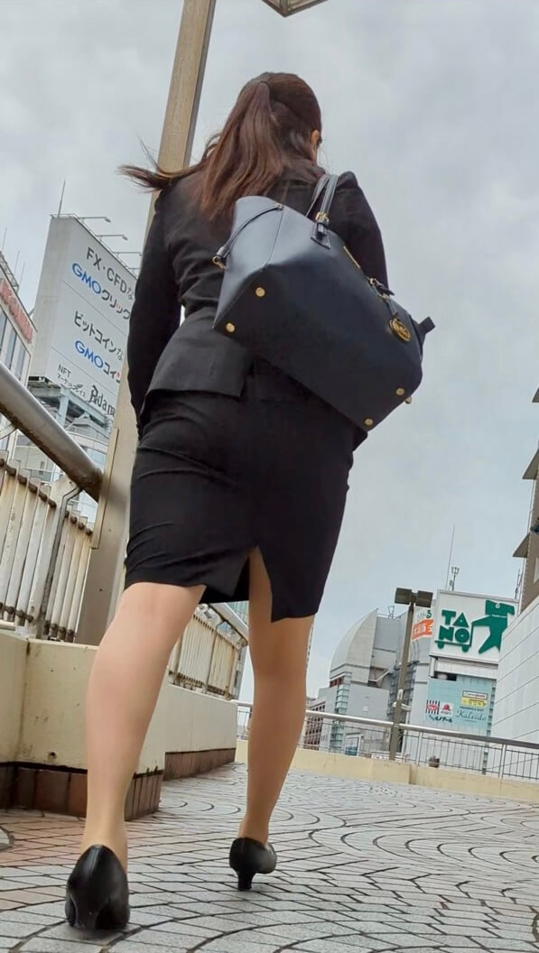 【108】サービス満点リクルートスーツOLさんの長編動画！ が半額 | Xcolle