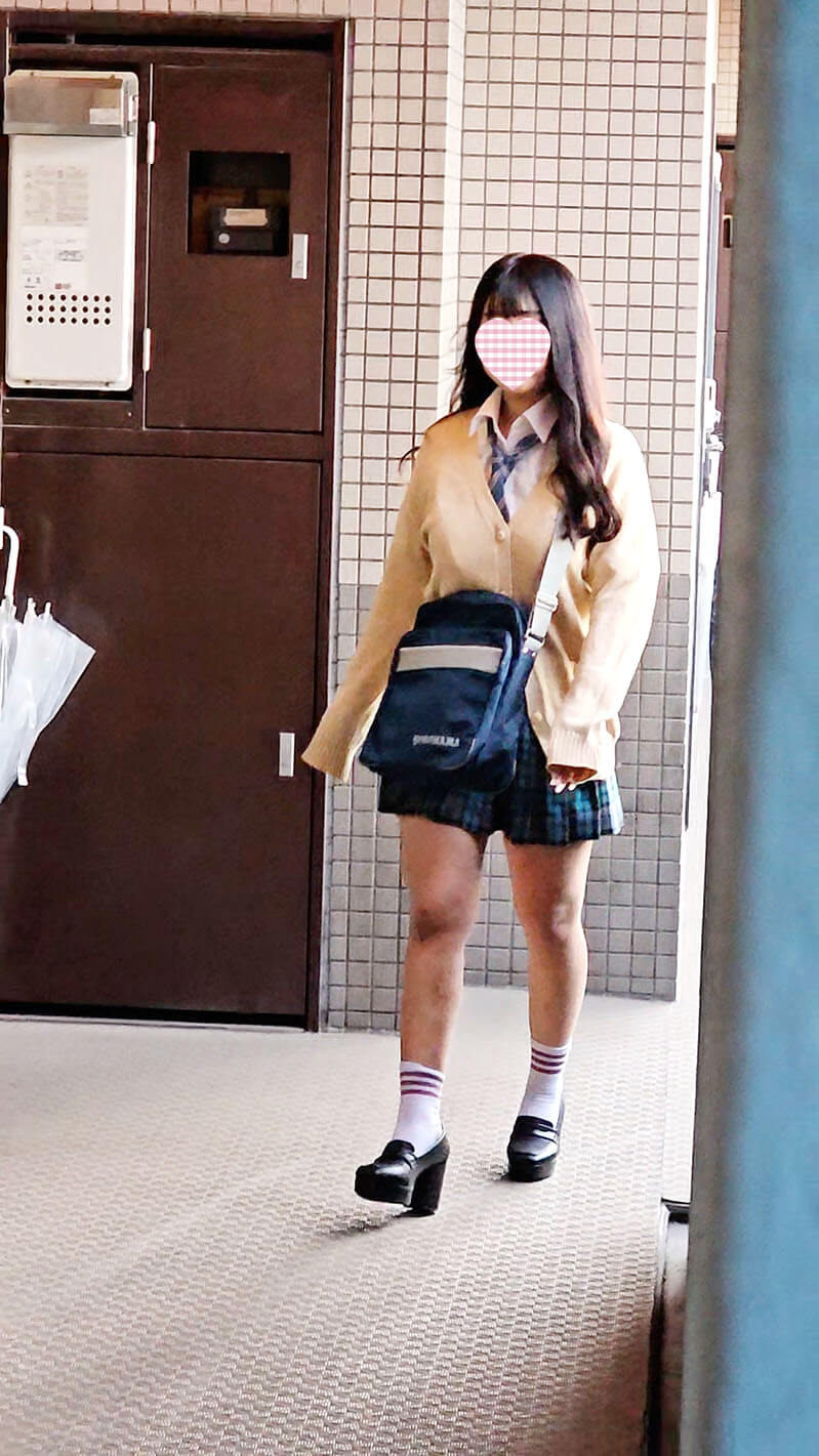 目がぱっちり可愛いこの毎朝エレベーター盗撮とカフェトイレの着替え が半額 | Xcolle